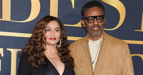 Beyoncés Mom Tina Knowles Files For Divorce From Richard Lawson