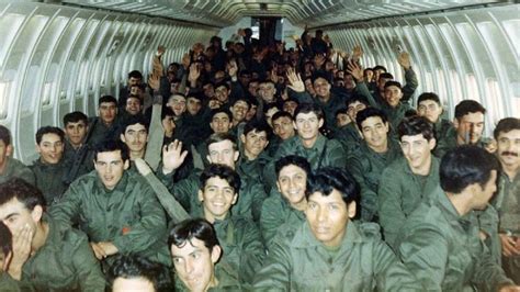 Malvinas Buscan A Dos Soldados Que Estuvieron En Su Casa