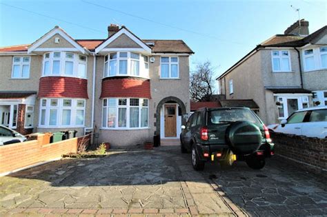 4 Bedroom Semi Detached House For Sale In Chastilian Road Dartford