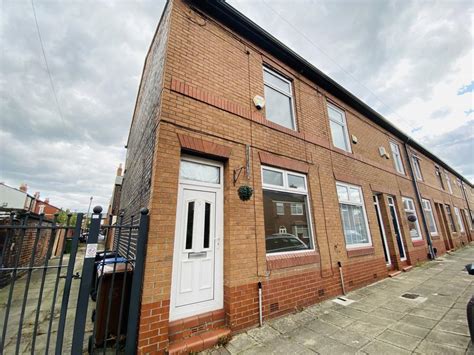 Broadfield Road Reddish Stockport Sk5 2 Bed End Of Terrace House £
