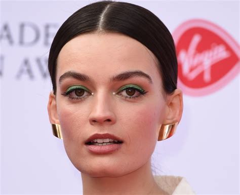 Emma Mackey 11 Facts About The Sex Education Star You Probably Didnt