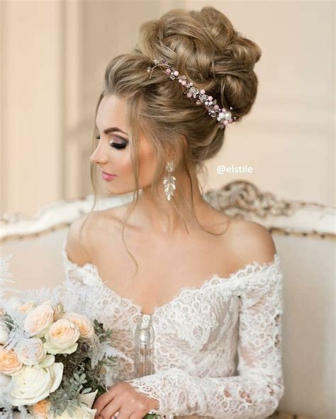 Chignon Mariage Haut Sophistiqué Chignon Mariage Haut Sophistiqué En