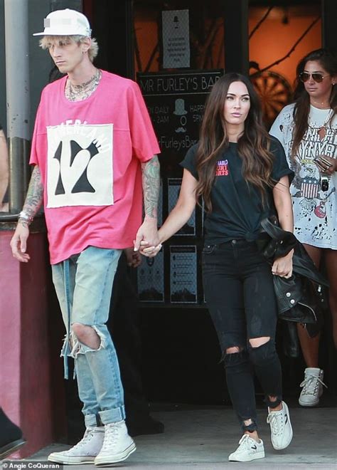 40 Megan Fox Machine Gun Kelly 2021  Free Backround