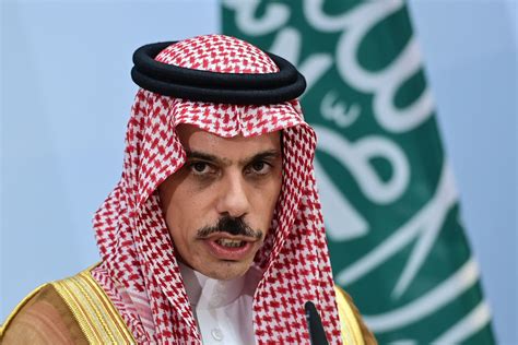 وزير الخارجية السعودي يرد على إمكانية حصول إيران على سلاح نووي Cnn Arabic