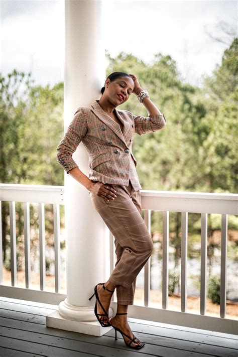 Work Clothes How To Look Powerful Yet Feminine In Your Work Clothes