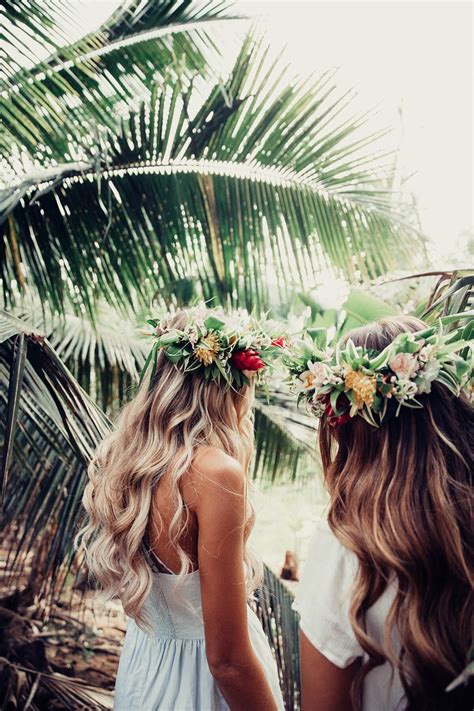 Palms Barefoot Blonde Hair