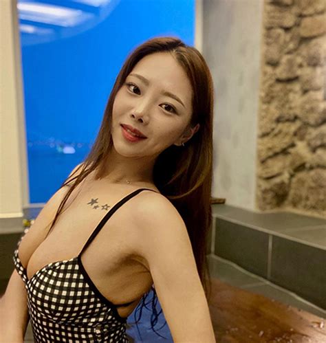 나는 솔로 10기 옥순 역대급 비키니 몸매공개 시선강탈