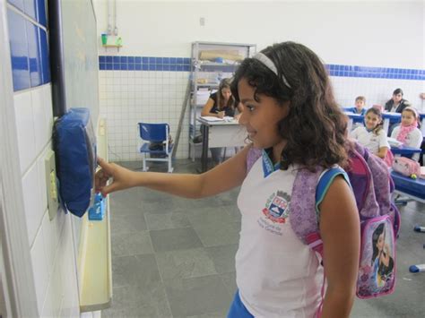 G1 Escola De Praia Grande Sp Aposenta Chamada Oral E Adota Ponto