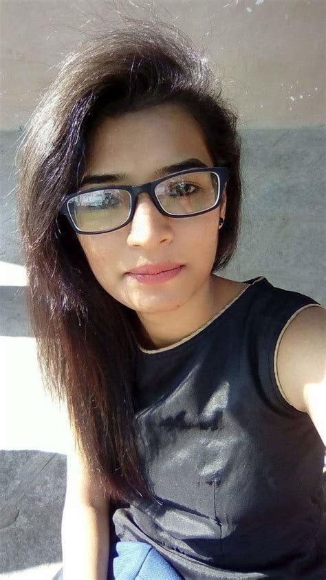 Cute Desi Girl Leaked 4 Video Indiangirls