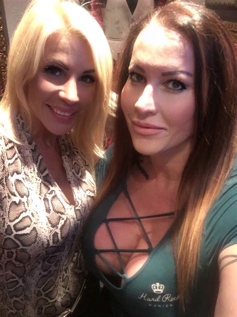 Tiffany Rousso Xxx On Twitter London Hard Rock Cafe 🤩 With Laura