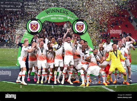West Ham Uniteds Declan Rice Lifts The Uefa Europa Conference League