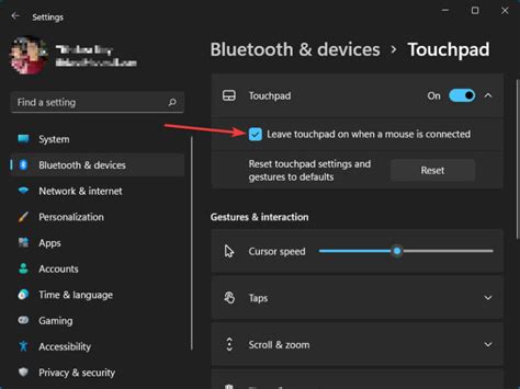 how to disable touchpad automatically when a mouse is connected on