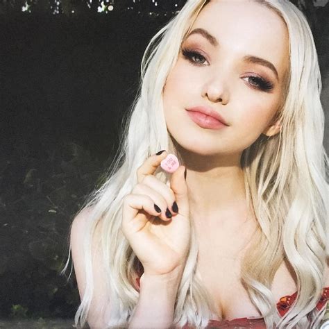Pin By Alienplanet Aesthetics On Dove C Dove Cameron Style Dove