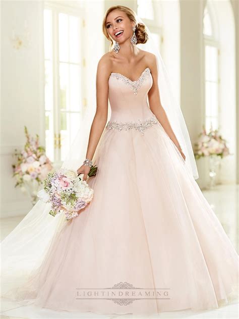 Elegant Beaded Sweetheart Neckline Ball Gown Wedding Dresses