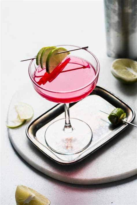 The Best Cosmopolitan Recipe An Easy Cocktail