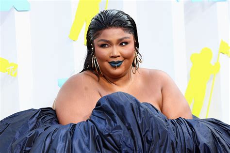 Rihanna Mtv Movie Awards 2022 Makeup