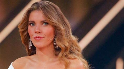 Lets Dance Fans Irritiert Victoria Swarovski Reißt Schlüpfrigen Witz