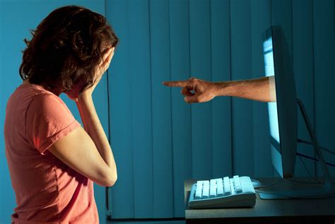 Actualidad Ciberacoso ¿por Qué Es Importante La Campaña Bajemoseltono