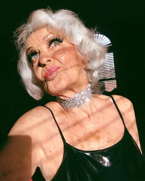 60 Photos Of Instagrams Most Stylish 92 Y O Grandma Baddie Winkle
