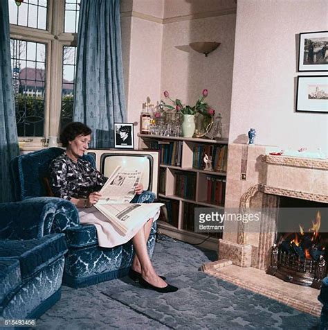 203 Fotos E Imágenes De Alta Resolución De Mimi Smith Getty Images