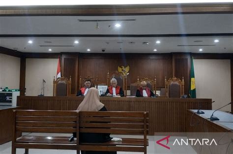 Majelis Hakim Tolak Keberatan Karen Agustiawan Antara News