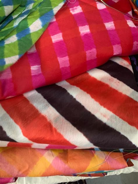Bandhani Leheriya Shibori Tie Resist Dyeing Of Rajasthan Asia Inch