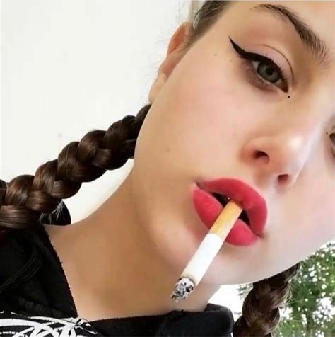 Pin By Mike Casler On Redlipsandsmoking 2 Smoking Ladies Girl Smoking