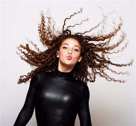 Sexiest Gymnast Sofie Dossi Full Hd Hottest Top 50 Wallpapers And Photos