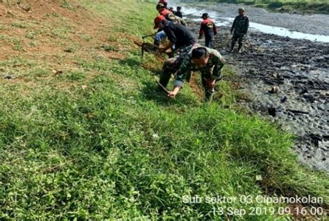 Satgas Citarum Sektor 21 3 Giat Babad Rumput And Angkat Sampah Sebanyak