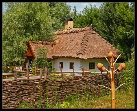 Фото Домик в деревне фотограф Elena Zadorognaya архитектура пейзаж