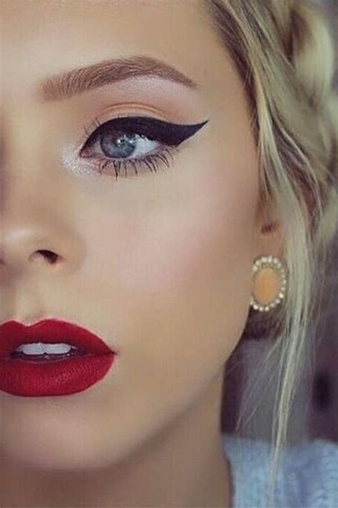 10 Dramatic Ways To Apply Your Winged Eyeliner