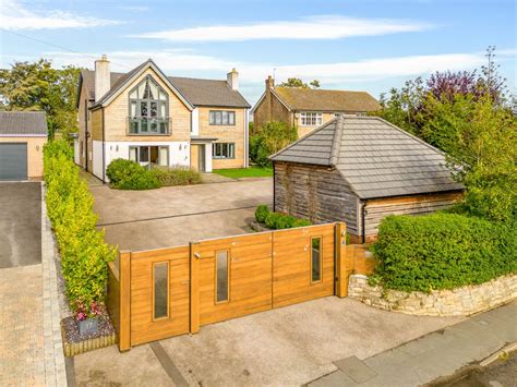 4 Bed Detached House For Sale In Market Rasen Road Dunholme Lincoln