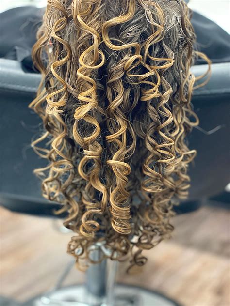 clumping how to create beautiful curl clumps