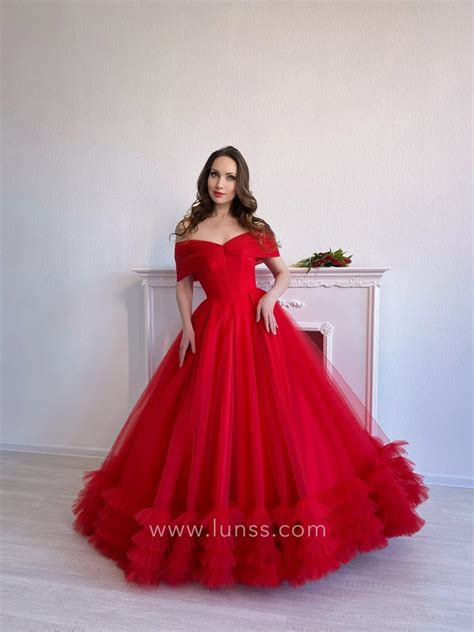 Red Tulle Off The Shoulder Ball Gown Photoshoot Dress Lunss