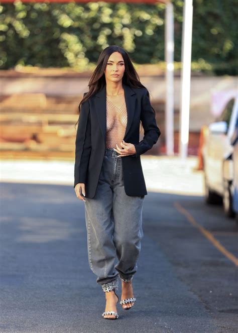 Megan Fox Braless Breasts Hot Celebs Home