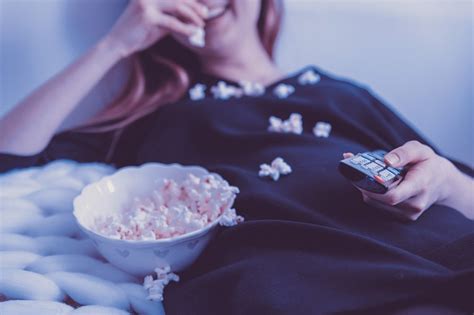 25 Coisas Para Fazer Sozinha Em Casa E Curtir A Própria Companhia