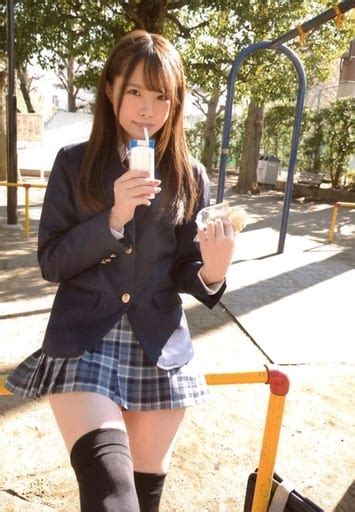 駿河屋 【アダルト】 松本いちか Dvd「絶対領域愛しのニーハイ制服美少女」特典生写真（女性生写真）