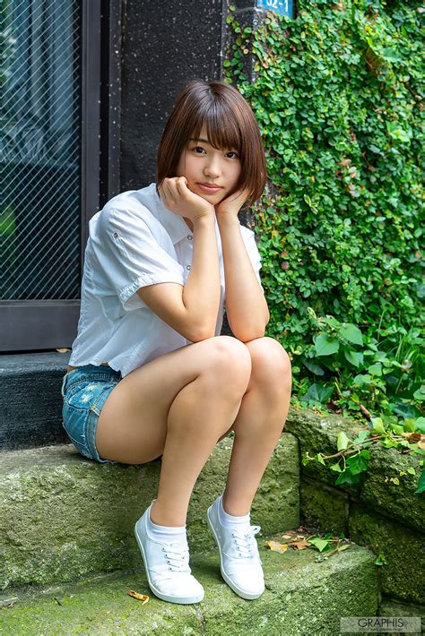 Mahiro Tadai 唯井まひろ 唯井真寻 [graphis] First Gravure 初脱ぎ娘 写真集 微圖坊
