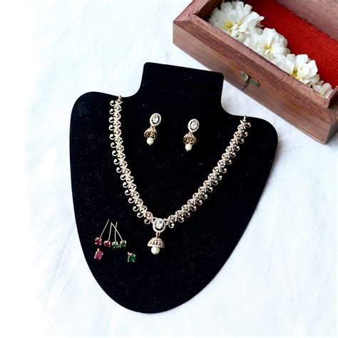 Ad Stone Necklace