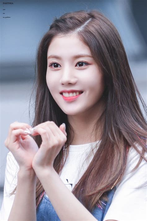 Kwon Eunbi Kpop Girl Groups Kpop Girls Cute Korean Korean Girl Iz