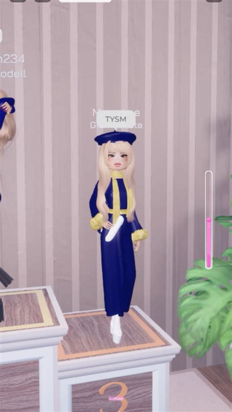 Dress To Impress Graduation In 2024 Dress To Impress Impress Dress
