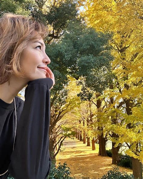 Rinaさんのインスタグラム写真 Rinainstagram 「金色の道🍁 この季節大好き 」12月14日 11時38分 Rina