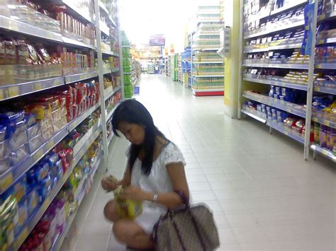 Red Panty White Gown Hypermart Ptc Surabaya Indonesia Porn Pictures