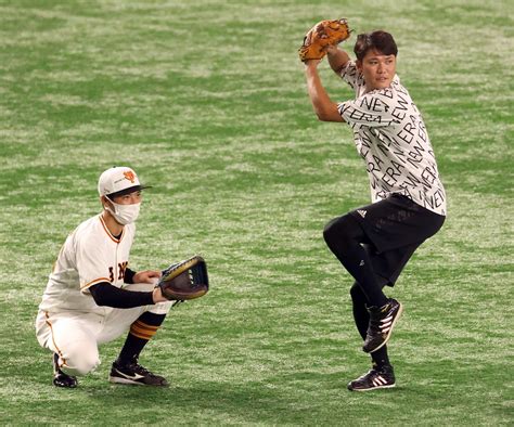 【巨人】坂本勇人「自分の中で大切な数字」通算412本目の二塁打で歴代9位 球団4人目700長打 プロ野球写真ニュース 日刊スポーツ
