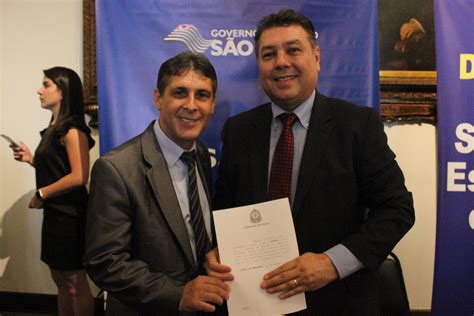 Assinatura De Convênios Para A Saúde