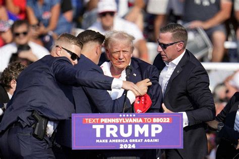 米大統領選：トランプ氏撃たれ負傷 演説中、耳を「貫通」 聴衆3人死傷 ペンシルベニア 毎日新聞