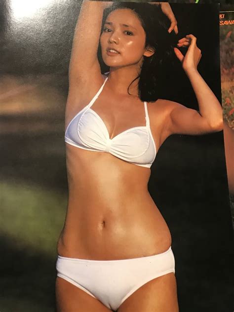 水沢アキさん当時物雑誌グラビア写真集等切り抜き9ページ“セクシーグラビア スジandb地区ぽっち ”l 64 タレント ｜売買された