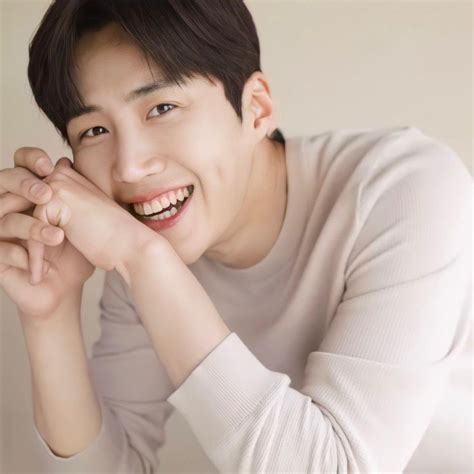 선호하다 선호위기 On Instagram “kim Seon Ho X Edition Sensibility 🎉 김선호 선호하다