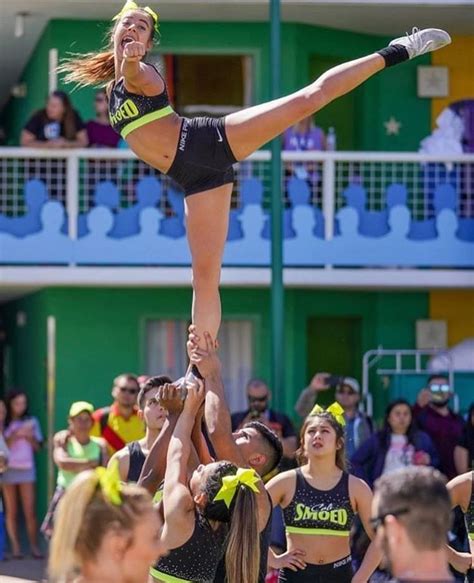 California Allstars Smoed Cheer Routines Cheerleading Cheers Cheer