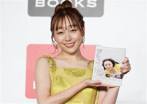 須田亜香里、色気満載のフォトエッセイに自信「ドキドキ感は味わってもらえるかな」 Rbb Today